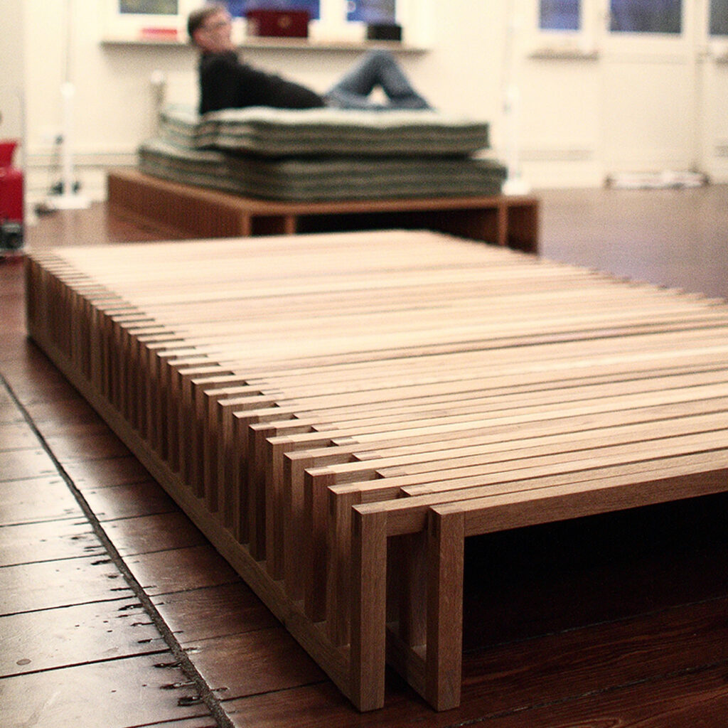 Ausziehbett Yin Yang - größenverstellbares Bett aus Holz